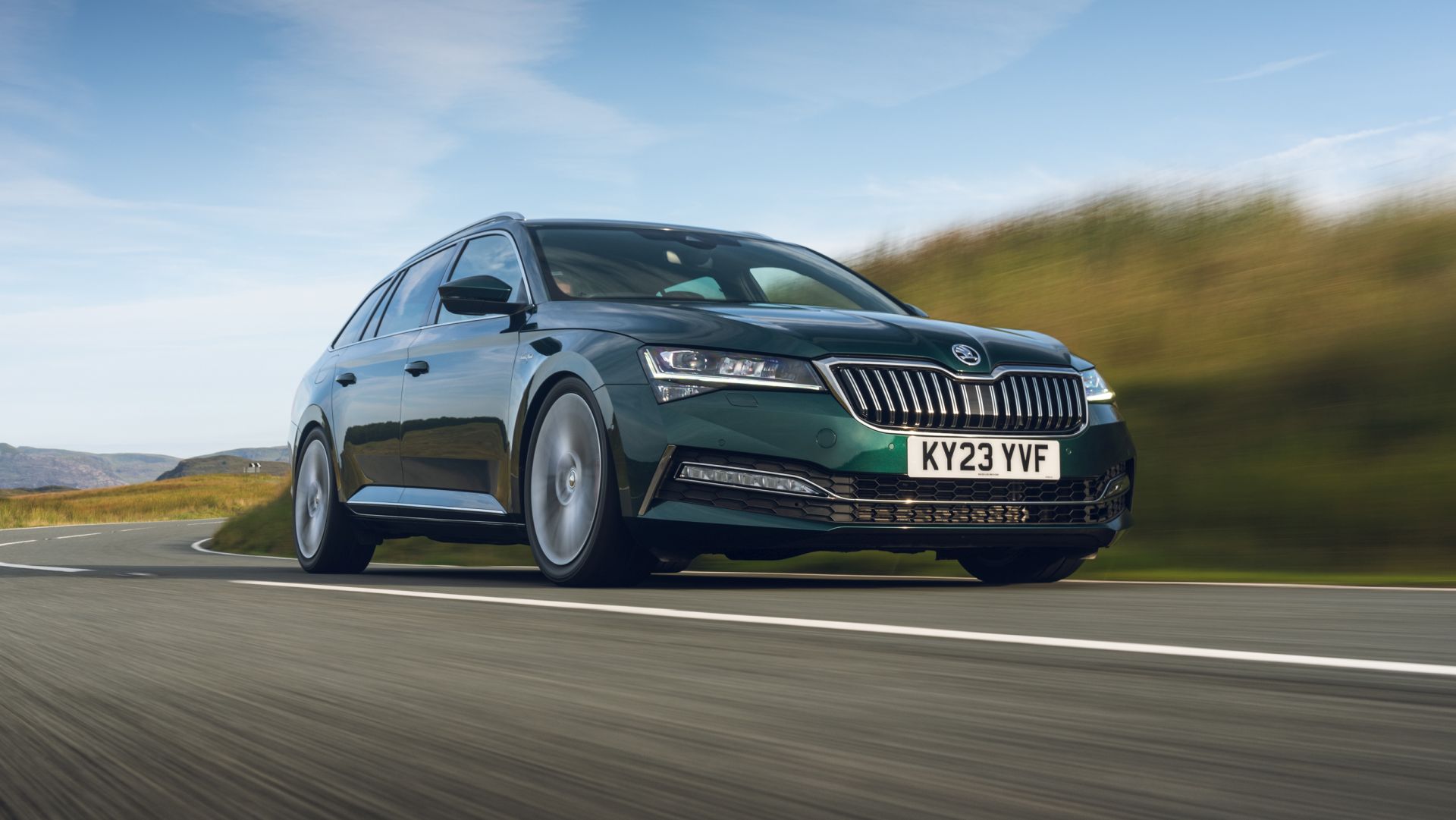 Unikatna Škoda Superb Sleeper Edition - autogaraza.hr