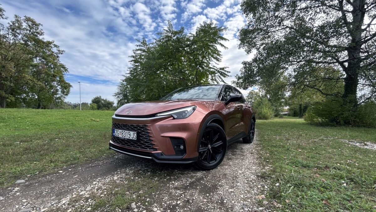 Test: Lexus LBX 1.5 HEV Original Edition - autogaraza.hr
