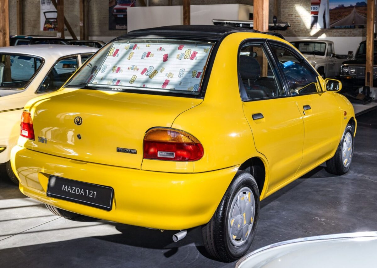 Slatkiš na kotačima: Mazda 121 „Goldy“ - autogaraza.hr